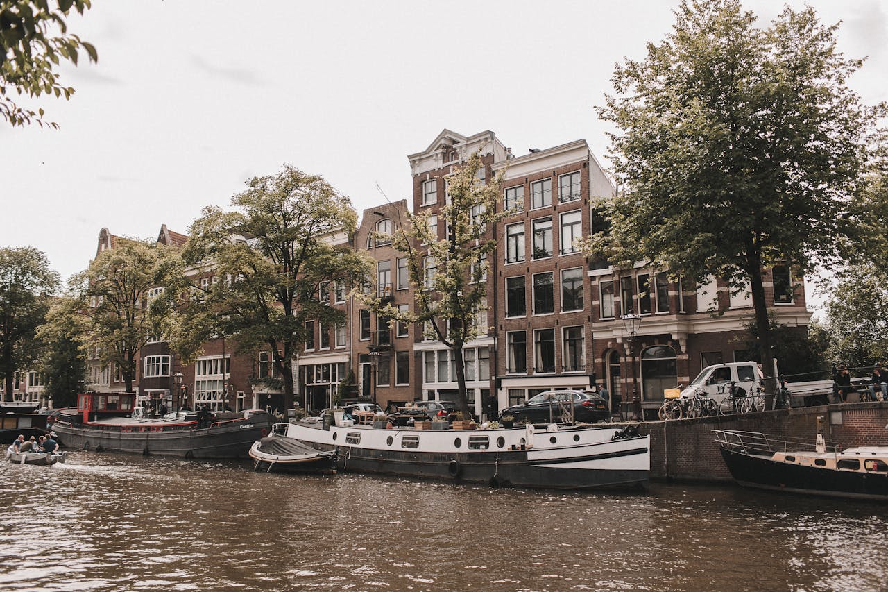 Een boottocht door Groningen voor jouw ideale vriendinnendag ...
